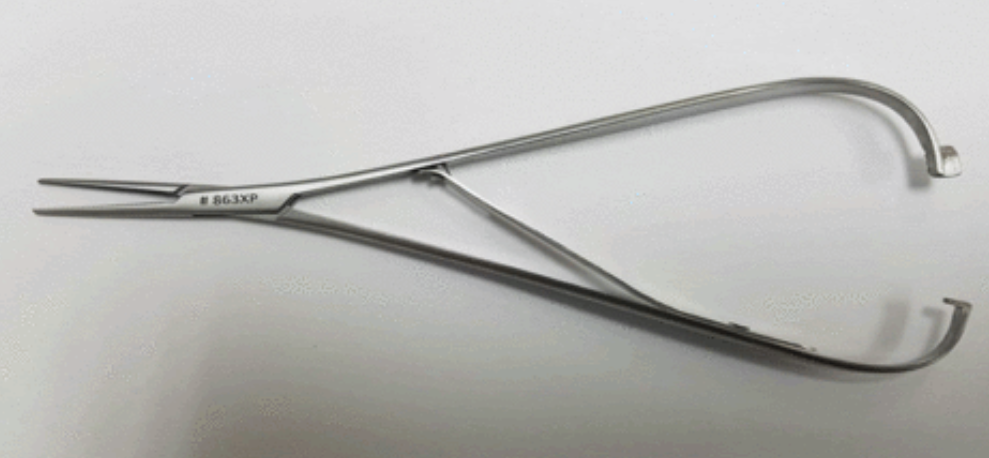 Mathieu Needle Holder Narrow Fine Serration (31916)